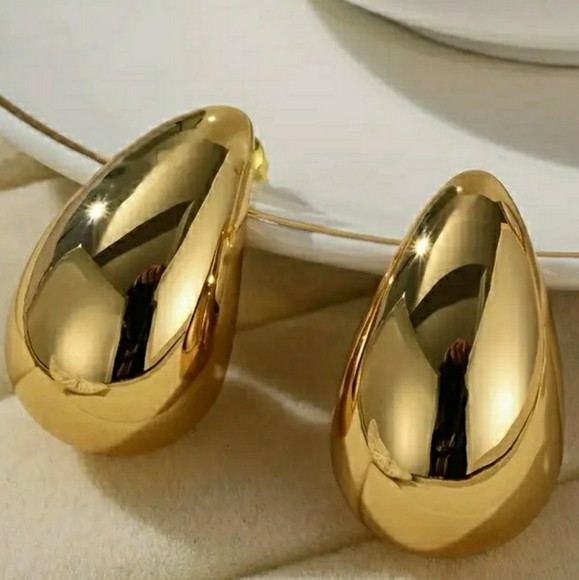Jewelry | Chunky Water Drop Stud Earrings In Golden | Poshmark